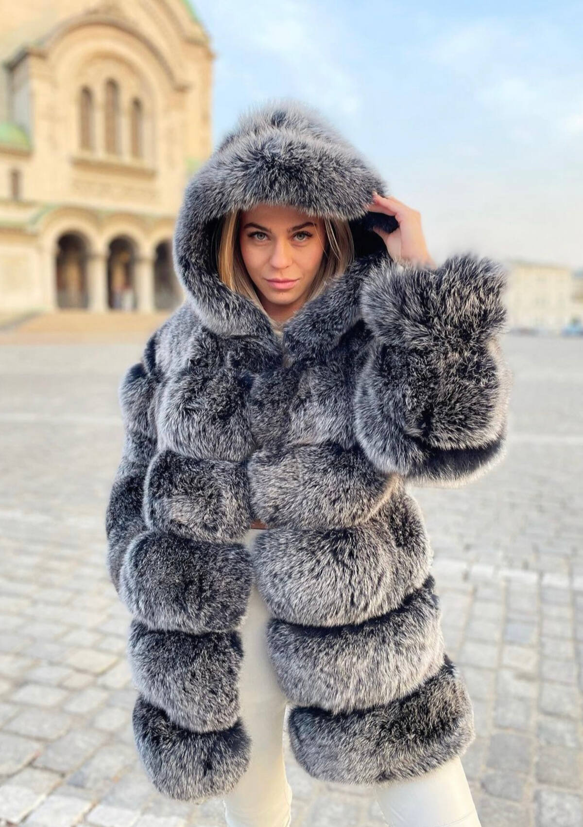 Oslo With Hood Candy Furs